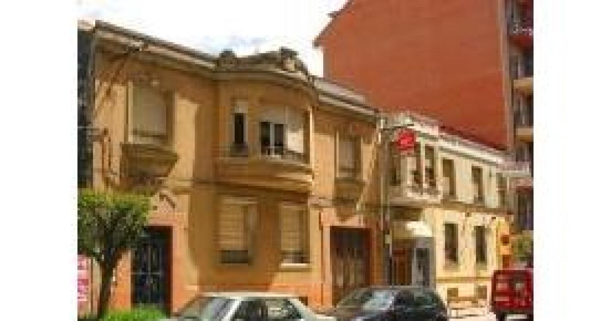 El bañezano publicó obras de contenido militar y otras de carácter ...