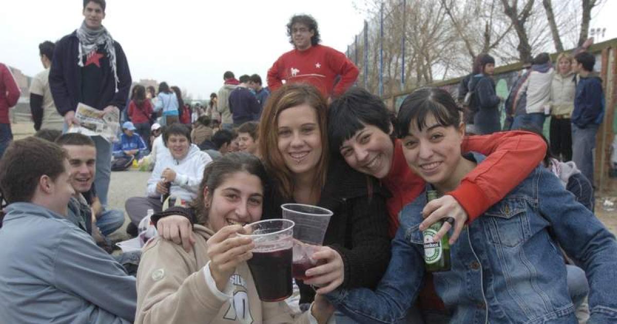 Cómo acabar con el botellón en España