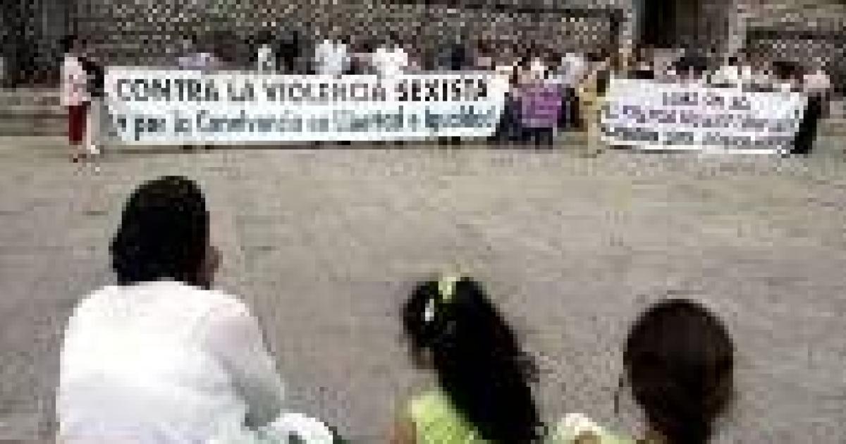 La plataforma contra la violencia machista denuncia el silencio