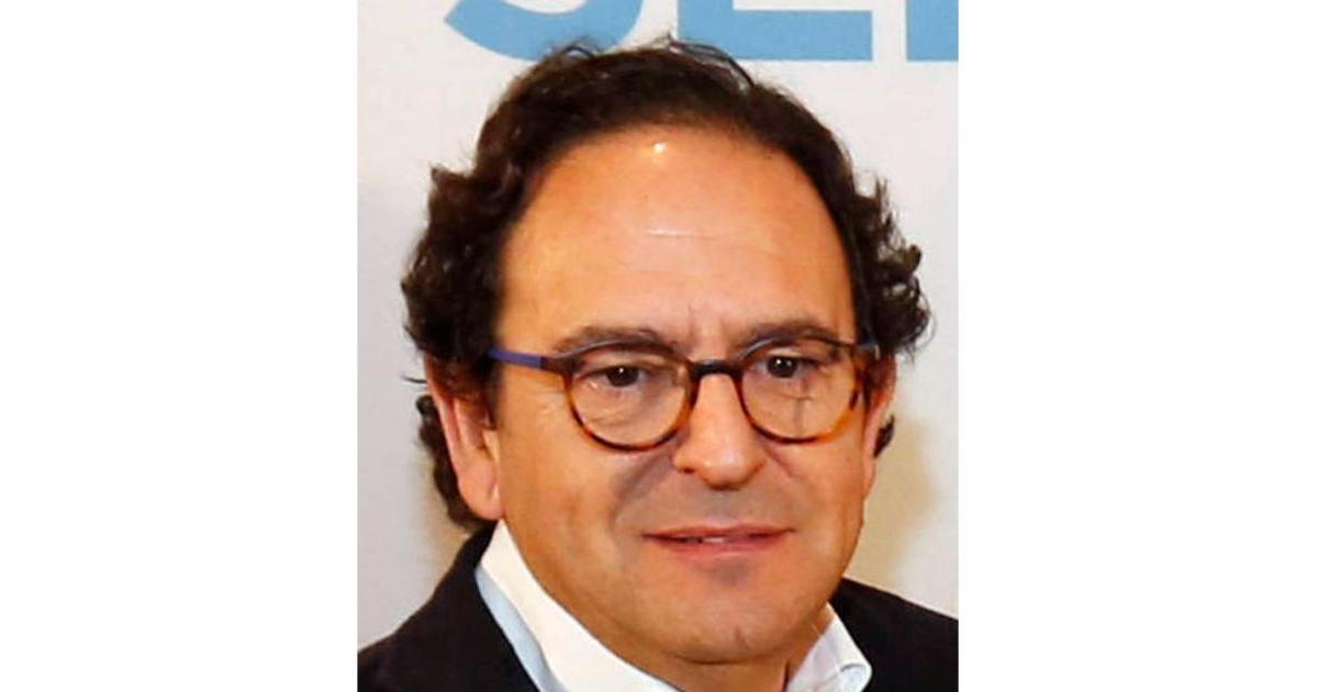 SENADORES POR LA PROVINCIA DE LEÓN: Luis aznar