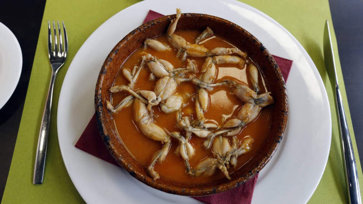 Jornadas de Exaltación de las Ancas de Rana: La Bañeza presume de sabor