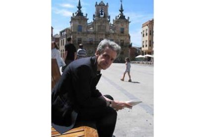 El escritor Michi Panero muere a los 52 años en su casa de Astorga