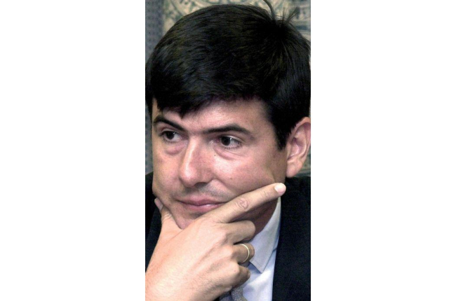 El ex ministro popular de Trabajo Manuel Pimentel prepara su regreso a ...