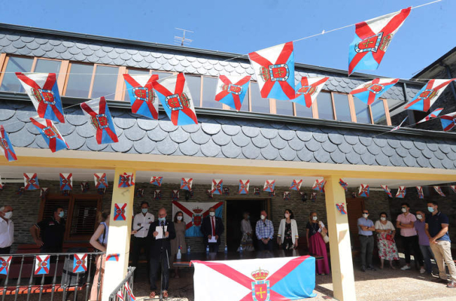 Dos décadas de una bandera que aglutina a todo el Bierzo