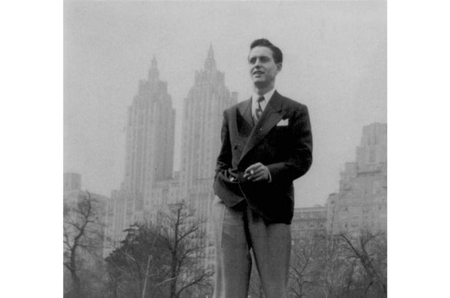 LITERATURA: Jean Leon, el confidente de las estrellas