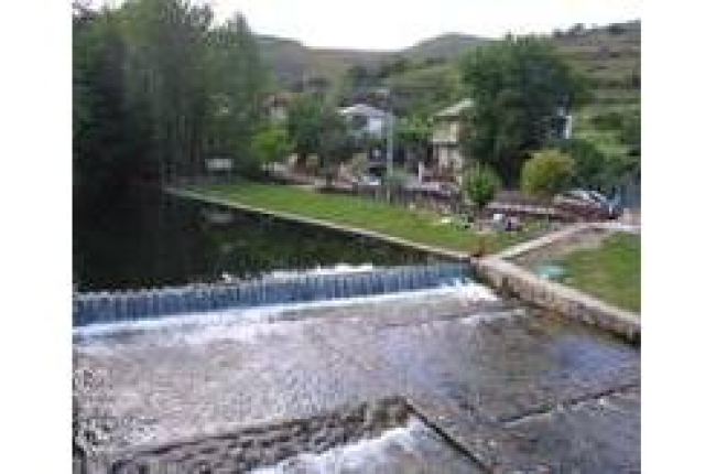 Los opositores dicen que el líquido no reúne condiciones sanitarias ...