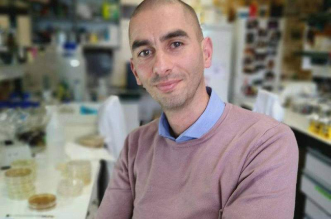 Raúl Rivas: «El cólera y la viruela han matado más que todas las guerras»