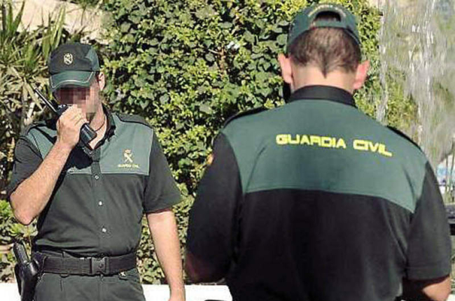 Los 786 guardias civiles de seguridad ciudadana reciben su nuevo uniforme