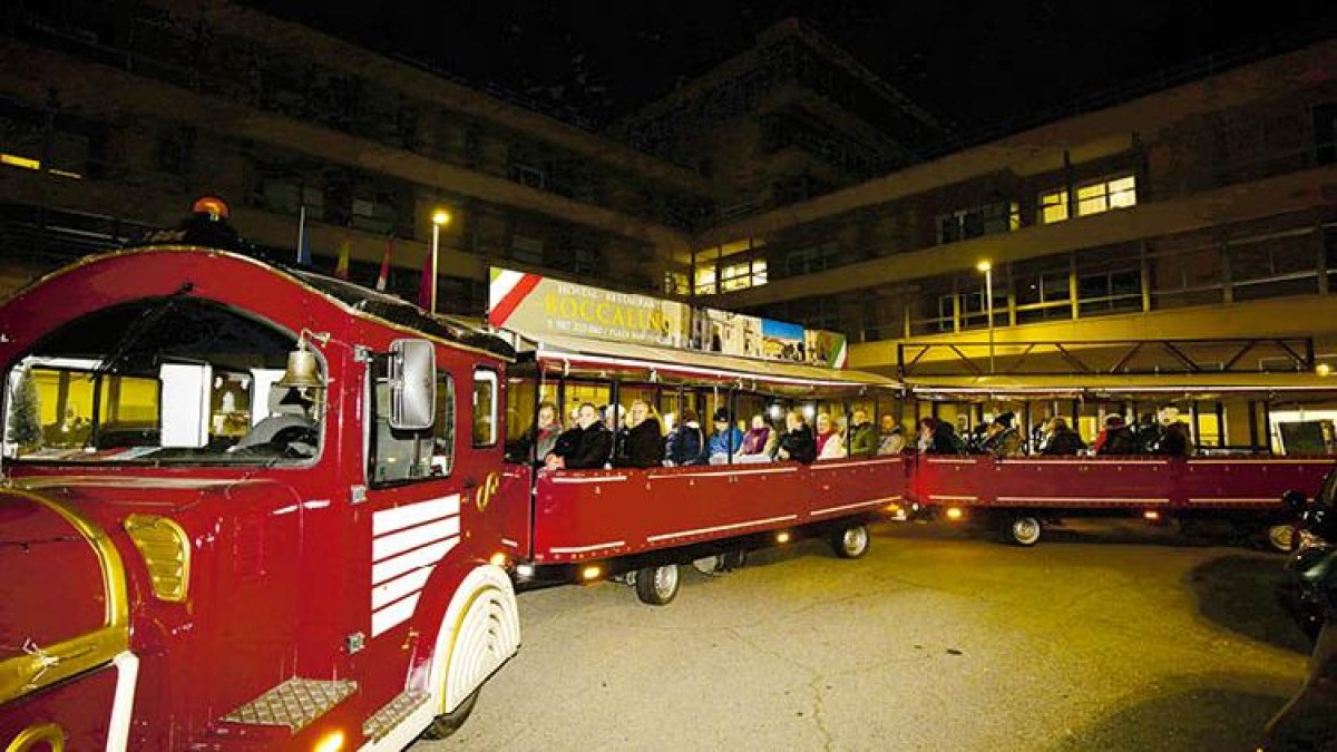 Navidad en León 2024: Paseo en tren desde Armunia para ver las luces