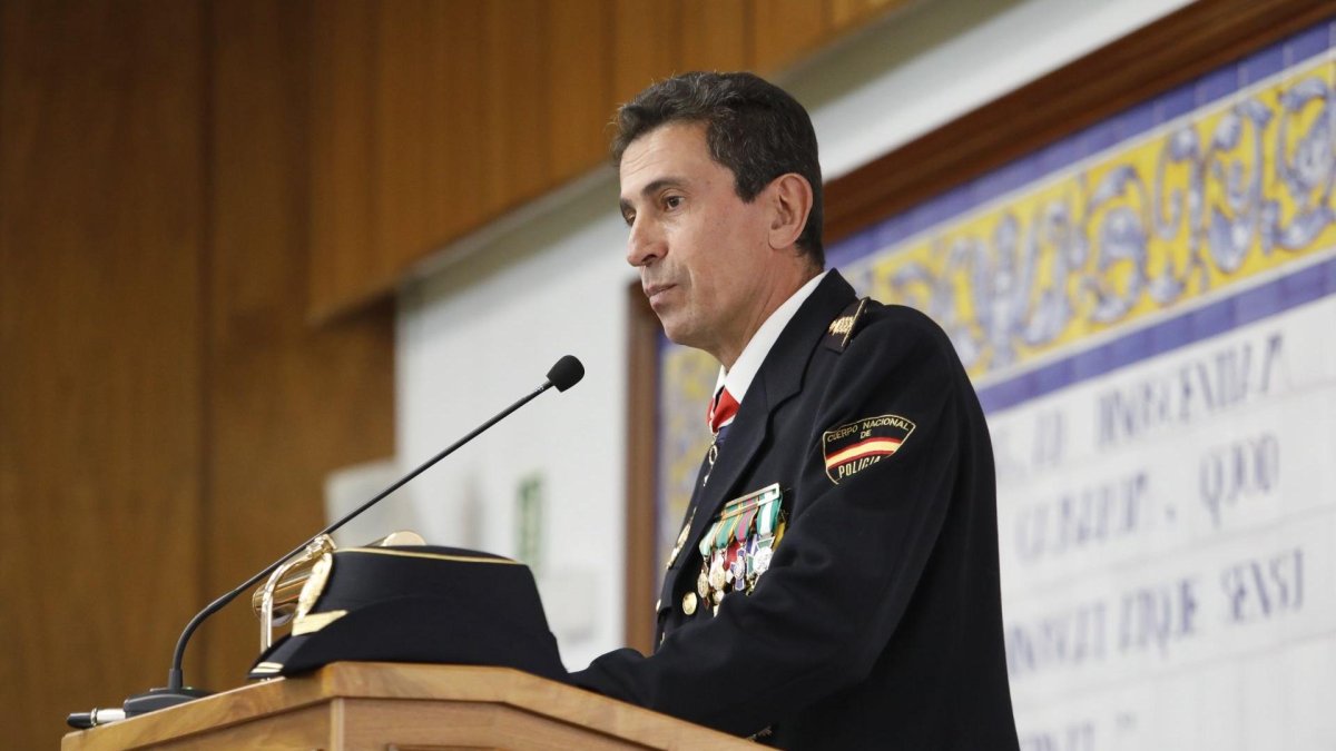 El comisario jefe de la Policía Nacional celebra la seguridad de León