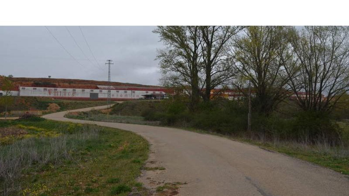 GAM invertirá 500.000 euros en un vial de acceso a su planta de Villacé