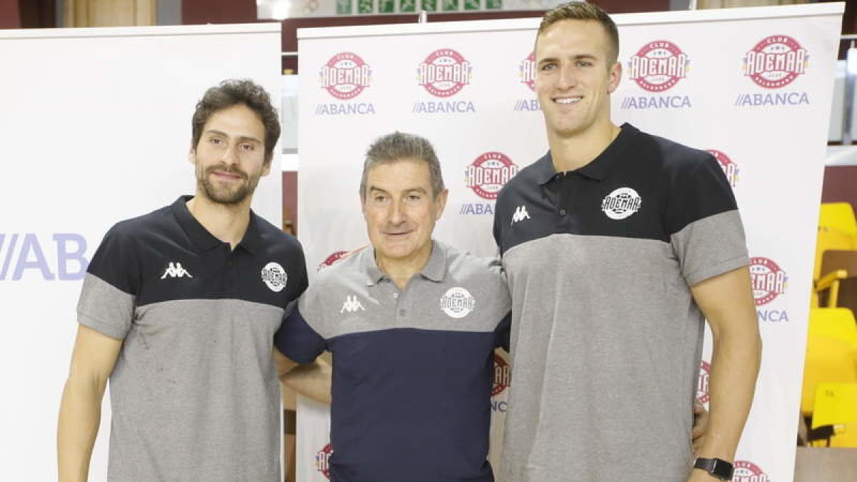 Drew Donlin refuerza el pivote