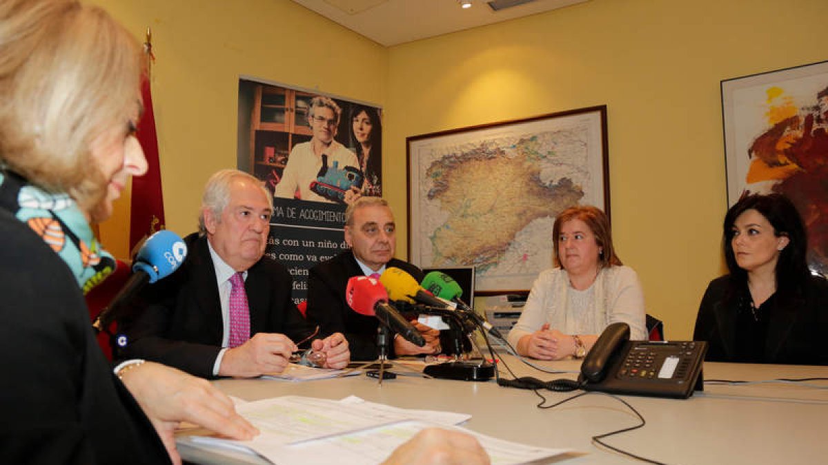 Veinte menores buscan familia