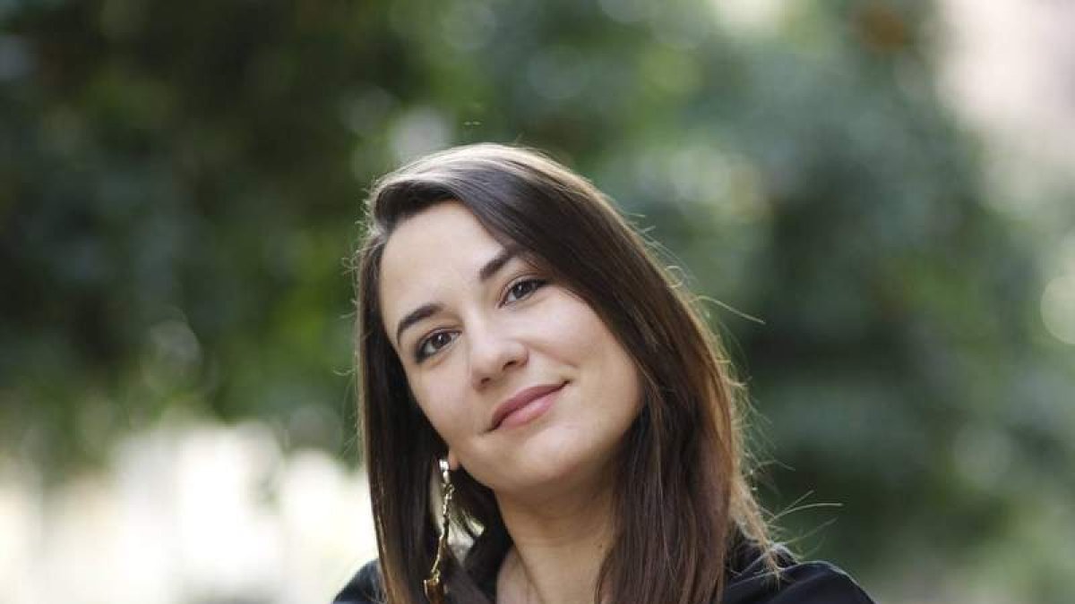 La autora Laura Mas habla hoy sobre Novela Histórica