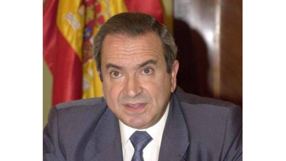 El físico Lora-Tamayo vuelve a presidir el CSIC