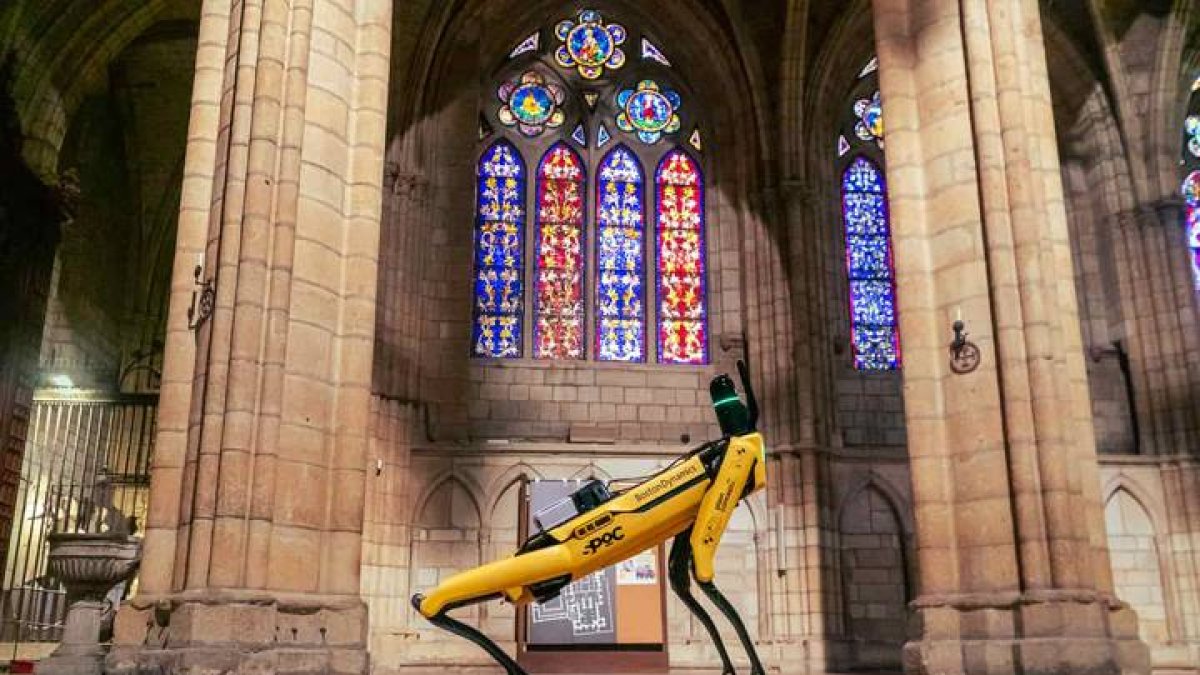 Armas secretas y un perro robot para el Patrimonio leonés