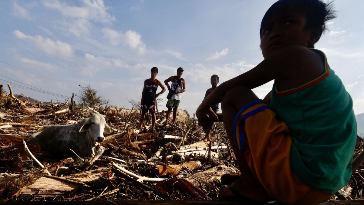 Filipinas eleva a supertifón a Man-yi y alerta de su posible impacto ...