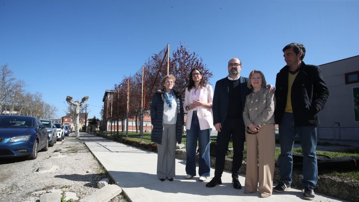 Morala anuncia la creación de 130 aparcamientos frente al Hospital