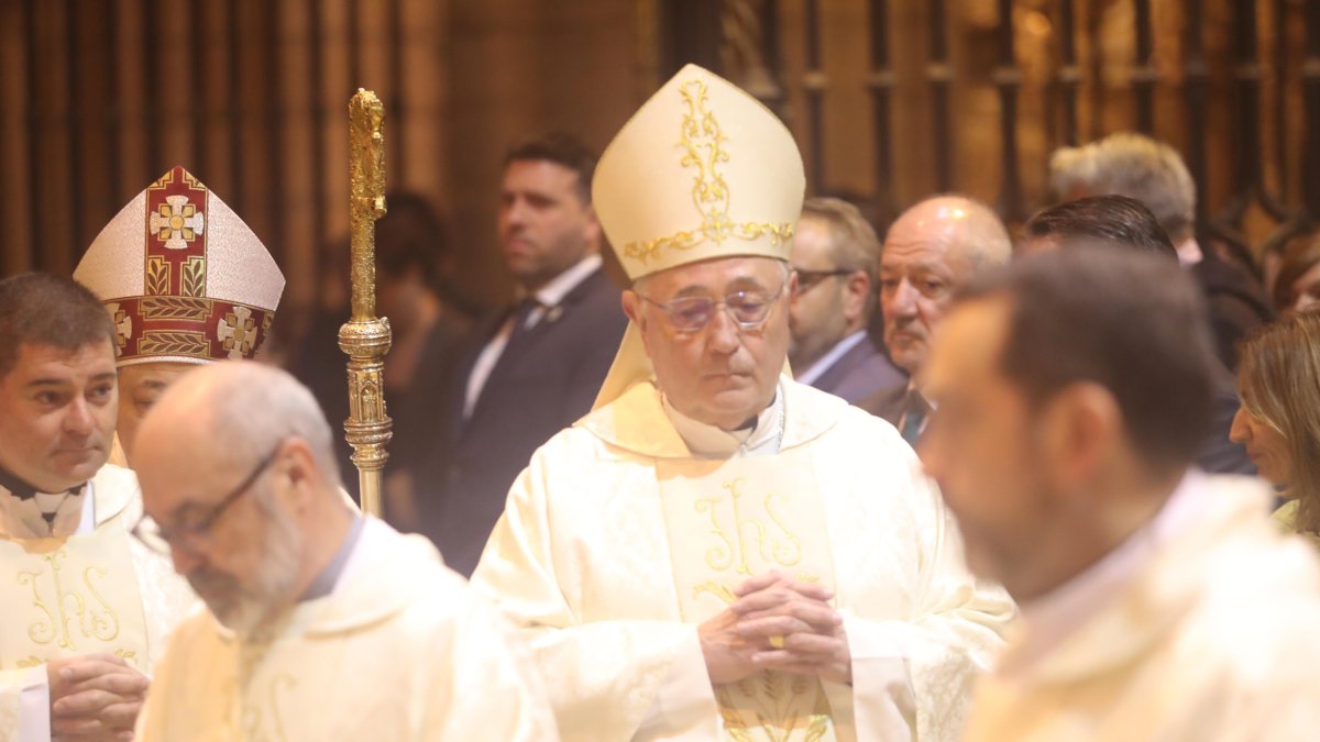 El obispo de León acompaña desde mañana al los papones que llevan al ...