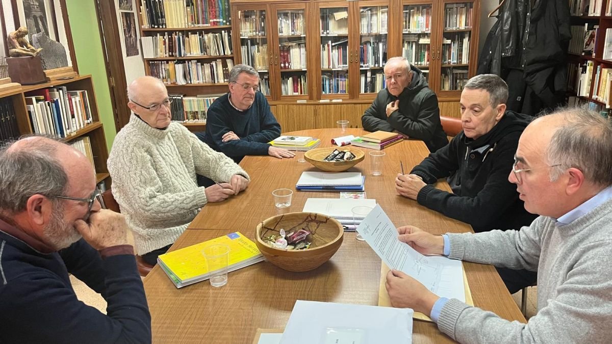 El IEB concede accésits por el premio Antonio Estévez