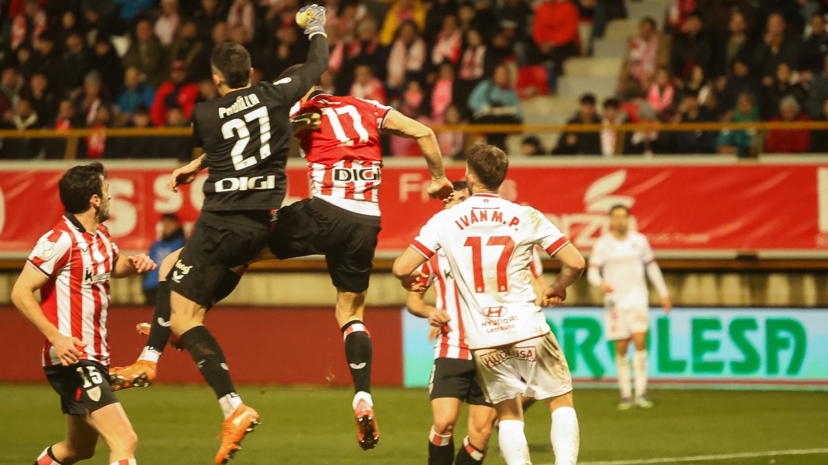 Así fue el paso del Athletic Club por León para su partido contra la ...