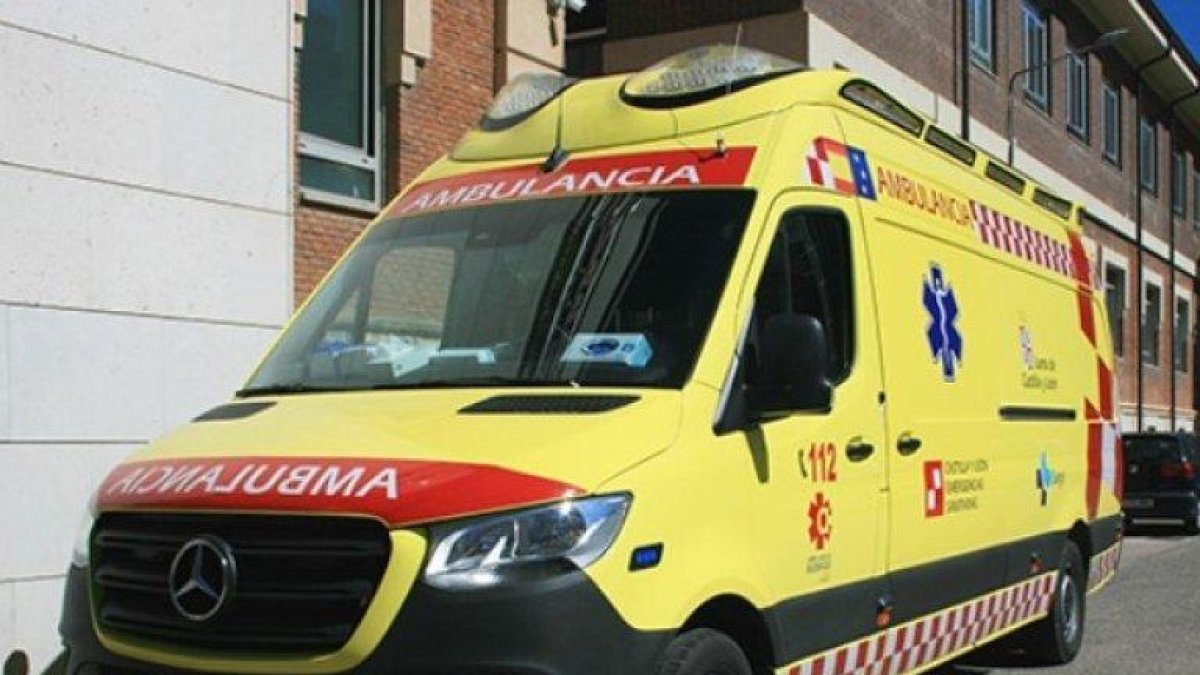Una menor de tres años herida tras salirse de la vía un turismo por una ...