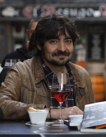 La Biblioteca de Villamartín cumple tres años con Julio Llamazares ...