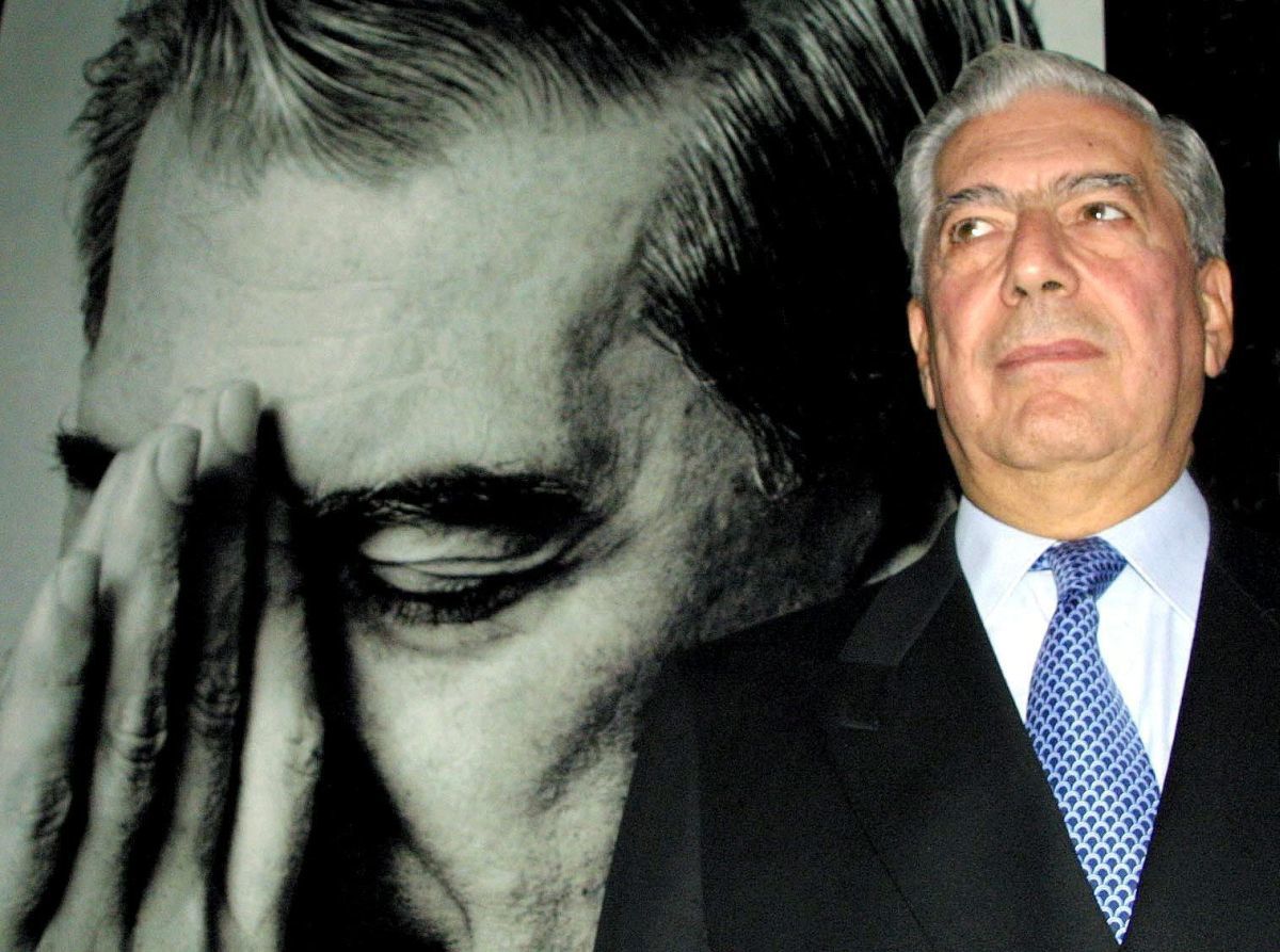 La extraña relación de Mario Vargas Llosa con León