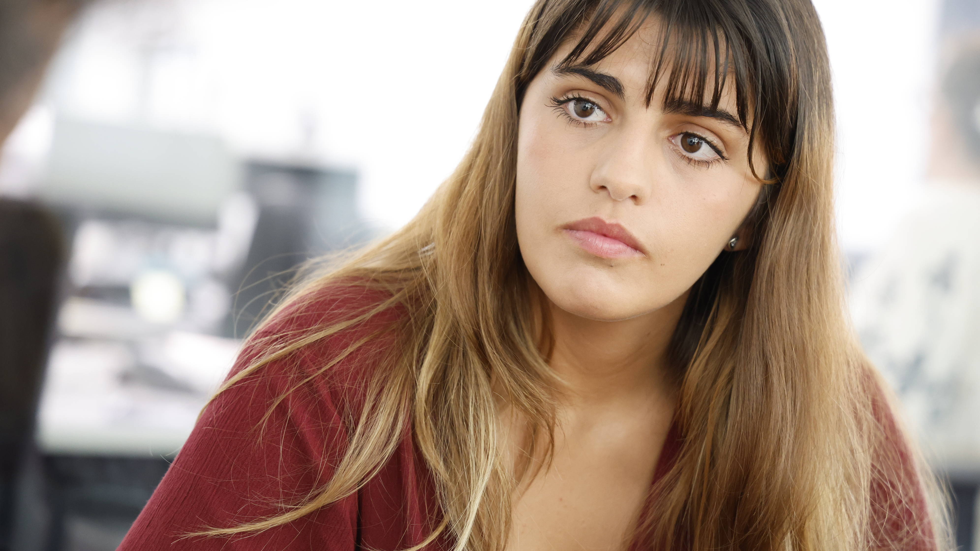 La leonesa Nuria Alonso rompe las barreras auditivas para ser veterinaria