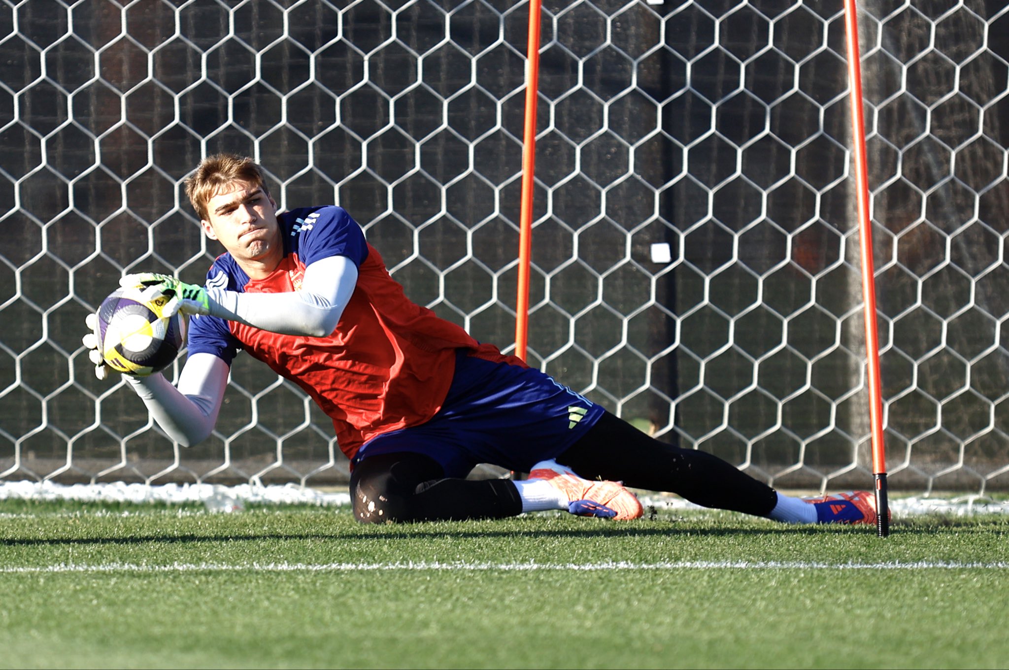 Fran González repite como titular con España en el Mundial sub-20