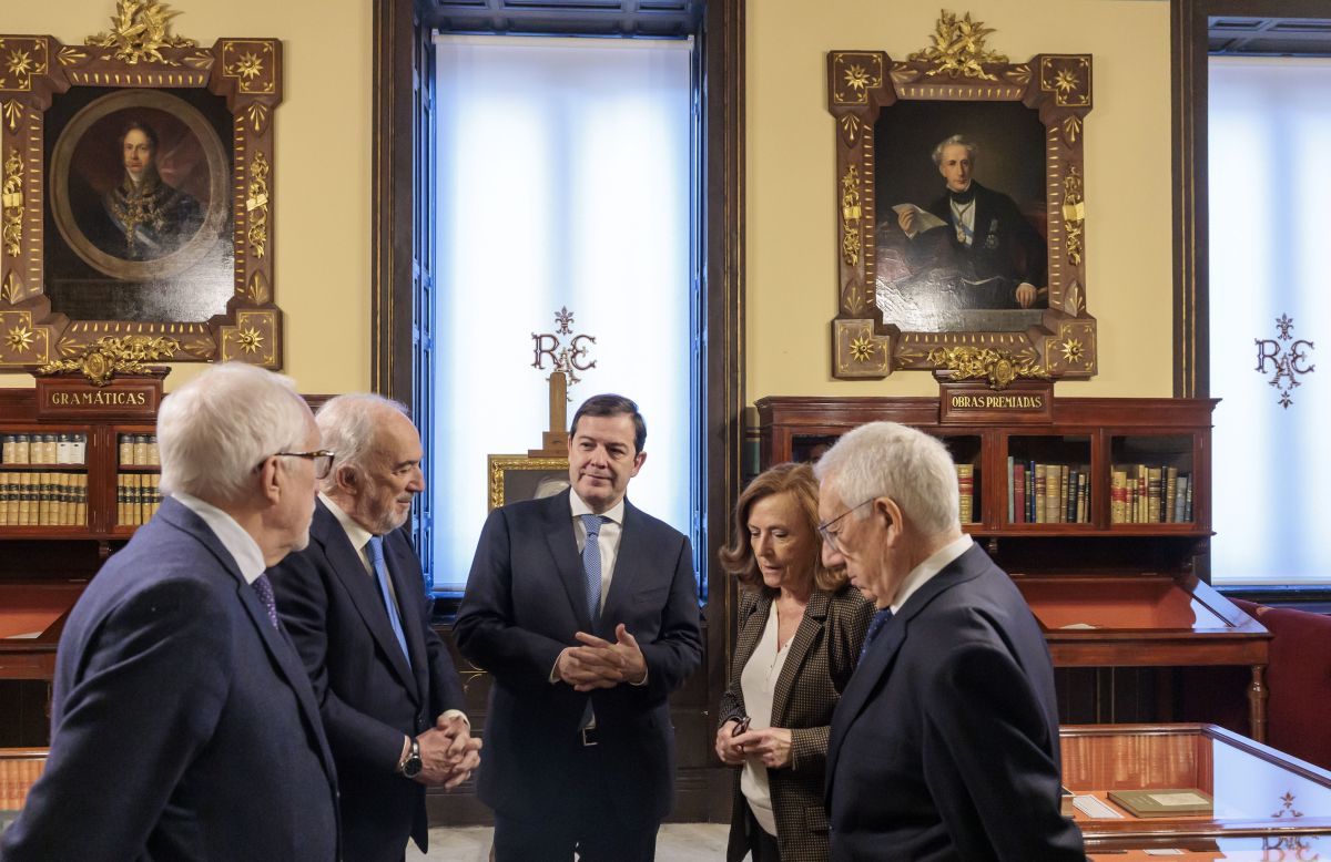 Castilla y León pacta con la RAE un lenguaje claro