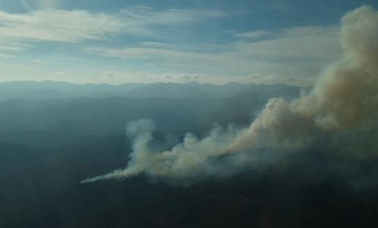 El incendio de San Vicente continúa en nivel 1 y apunta a un rayo como ...