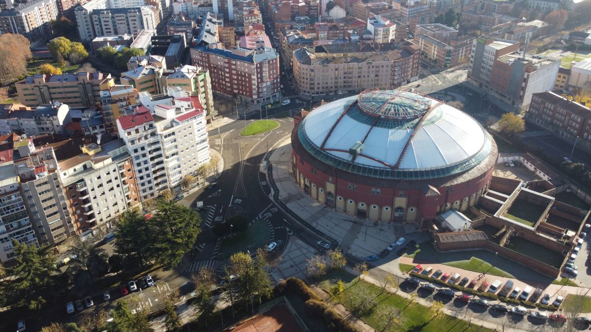 Seis artistas convertirán la Plaza de Toros de León en un mural